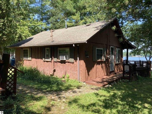 3945 Martin Rd, Lupton, MI 48635