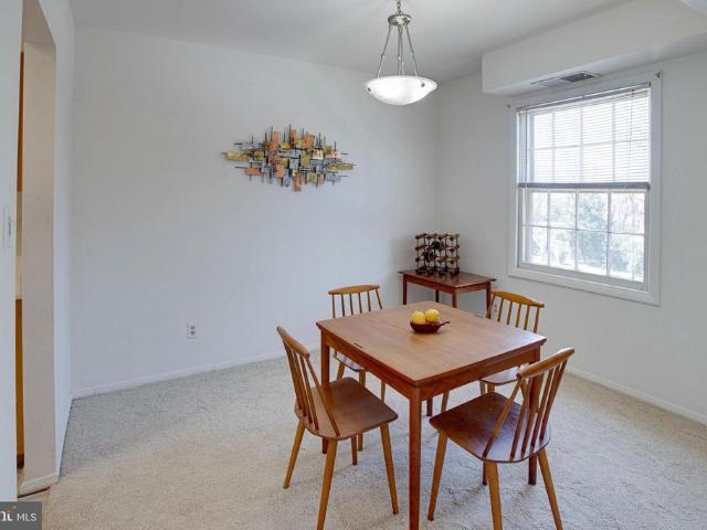 3945 Lyndhurst Drive # 301