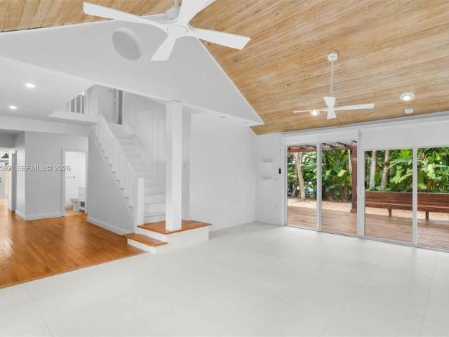 3945 Loquat Ave, 4 beds, 3 full baths