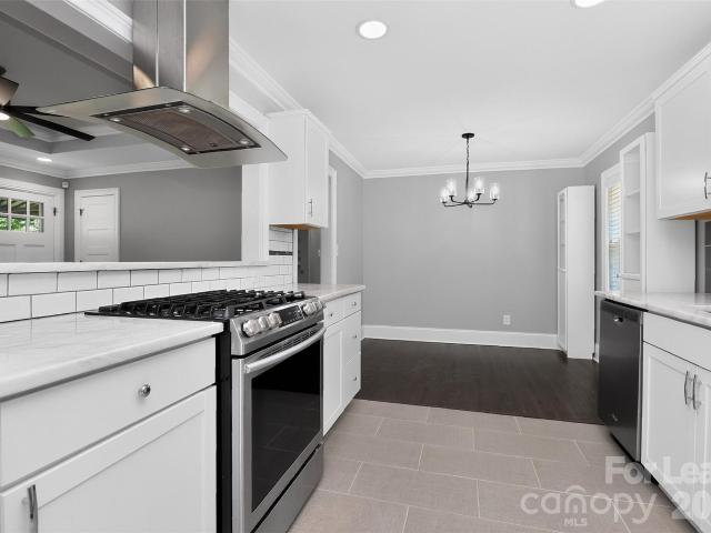 3945 Winfield Dr, Charlotte, NC 28205 | MLS #4406