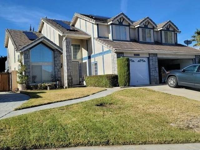 39463 Middleton St, Palmdale, CA 93551
