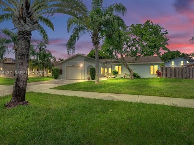 3946 NW 1st Dr, Deerfield Beach, FL 33442