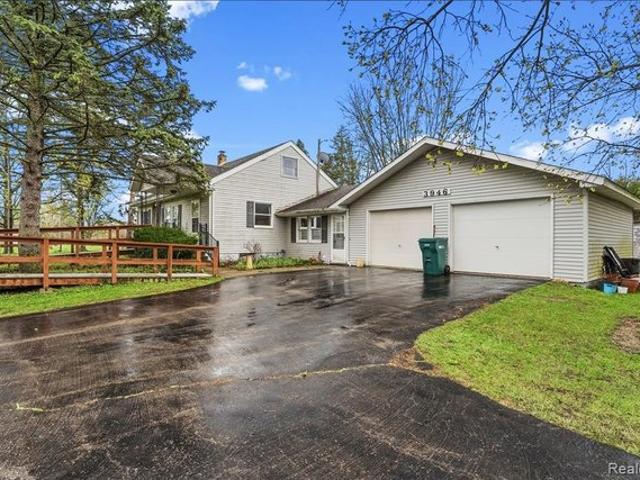 3946 Brown Rd, Vernon Vlg, MI 48429