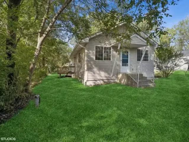 39477 N Hickory Avenue, Antioch, IL 60002