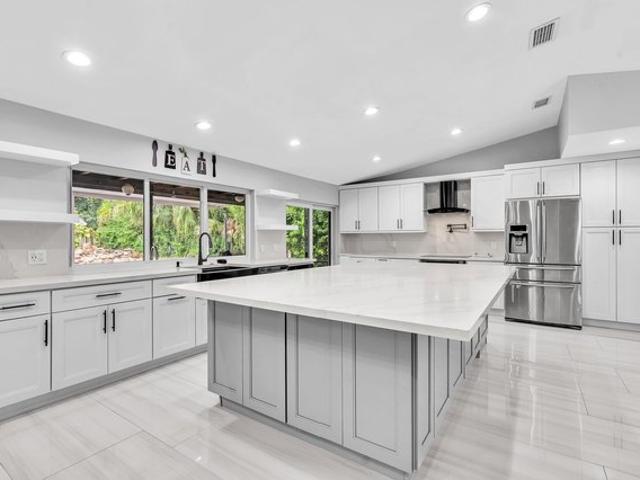3947 NW 22nd St, Coconut Creek, FL 33066