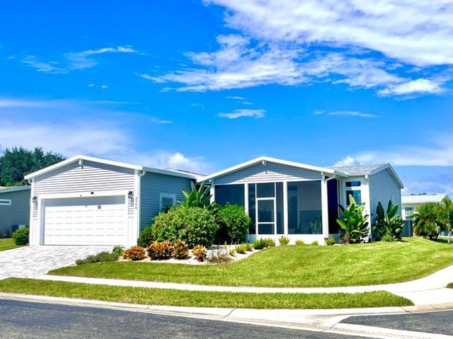 3948 Manatee Club Dr, Ruskin, FL 33570