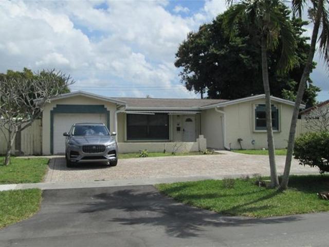 3948 NW 39th Ave, Lauderdale Lakes, FL 33309