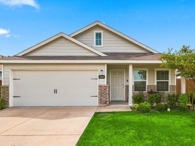 3948 Surrey Dr, Forney, TX 75126