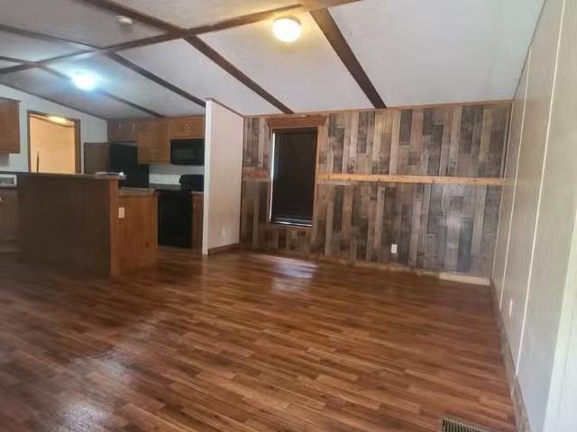 39493216 3340 Medina Highway