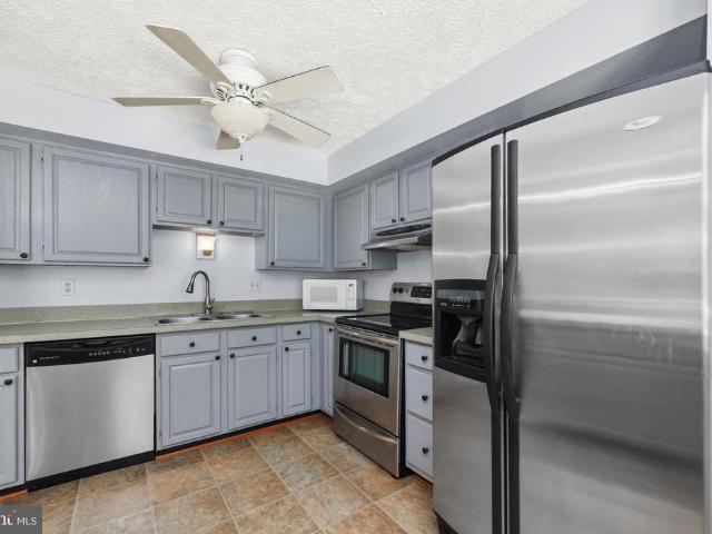 3949 Sunny Brook Court