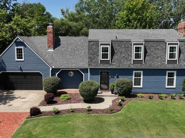 3949 SW Parlington Rd, Topeka, KS 66610