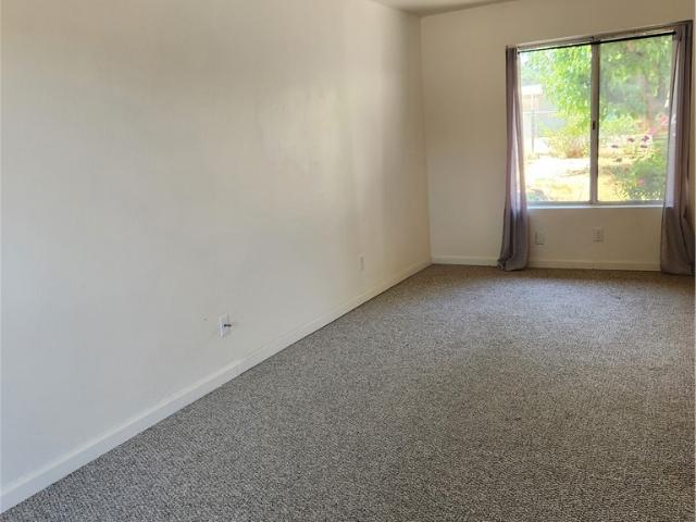 3940 Mullen