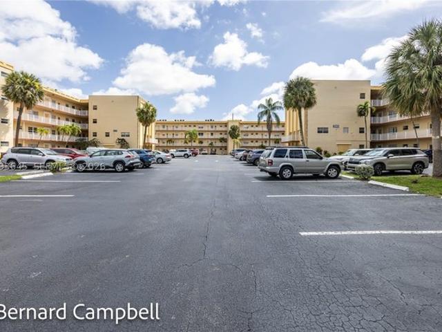 3940 NW 42nd Ave Apt 417, Lauderdale Lakes, FL 33319