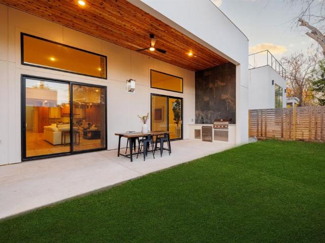 3940 N Cresthaven Rd, Dallas, TX 75209 | MLS #21163