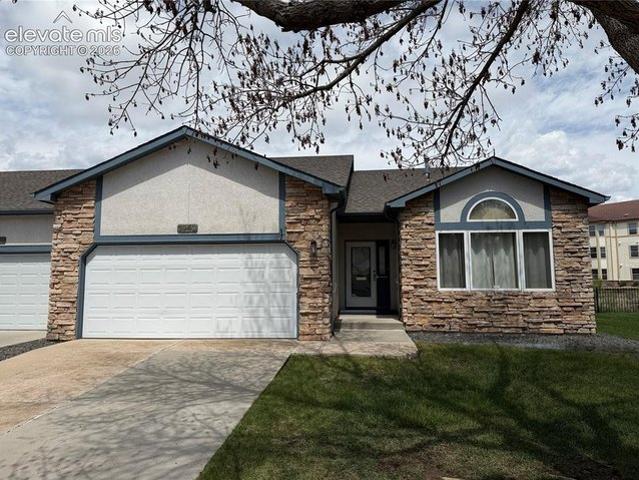 3940 Coral Pt, Colorado Springs, CO 80917