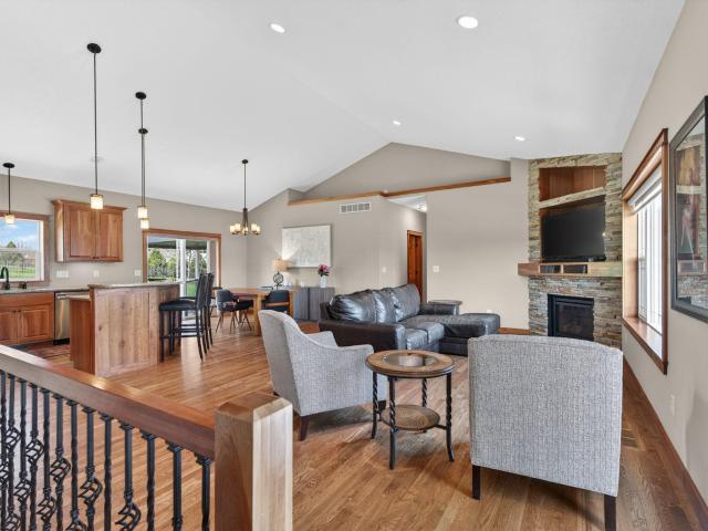 3940 Creek View Lane SW
