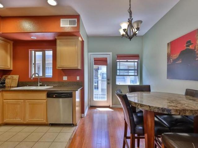 3940 Iowa St, San Diego, CA 92104
