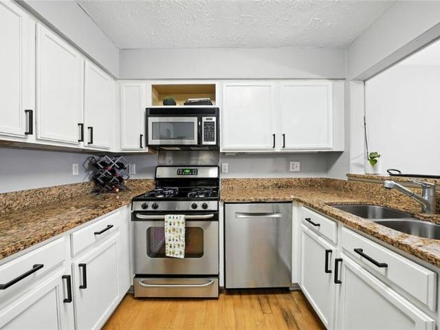 3940 Riverlook Pkwy SE, Unit 103, Marietta, GA 30067 | MLS #7643 | Compass