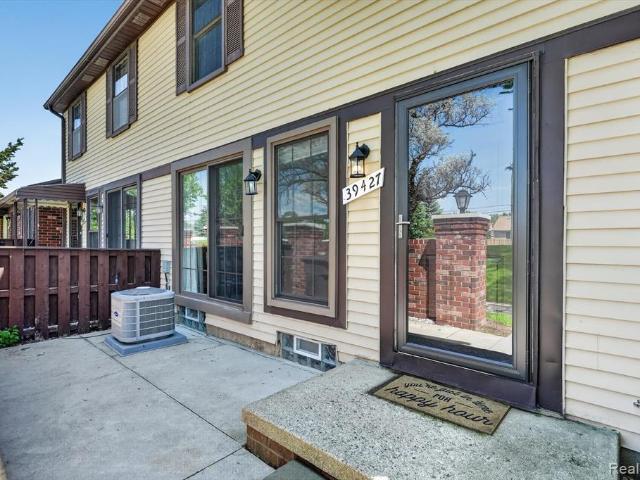39427 Heatherheath Drive