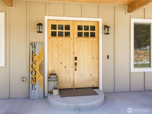 39426 Mountain Park Drive E