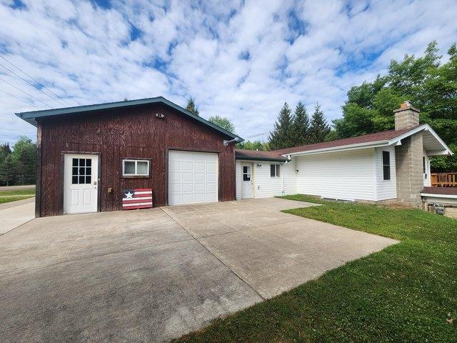 3943 Bass Lake Rd, Rhinelander, WI 54501