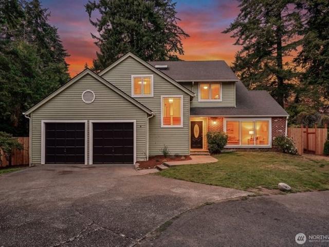 3943 S 271st Pl, Kent, WA 98032
