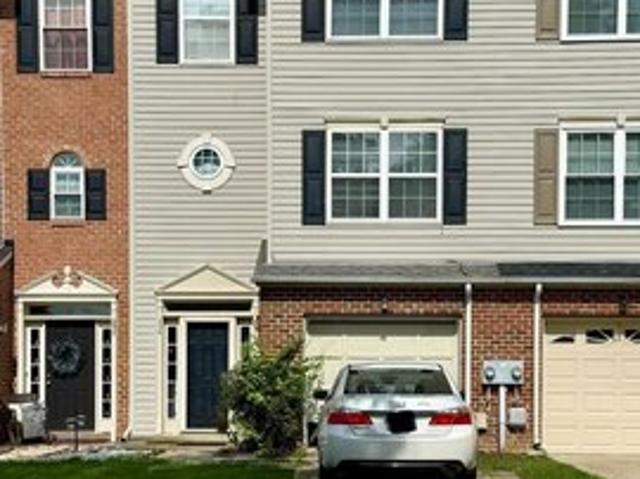 394 Cambridge Pl, Prince Frederick, MD 20678
