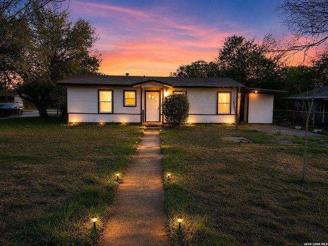 394 Anton Dr, San Antonio, TX 78223
