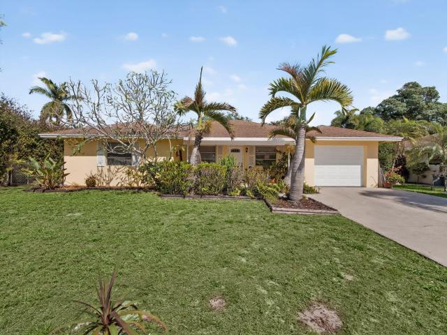 394 Evergreen Ave, Tequesta, FL 33469 | MLS #R11168 | Compass