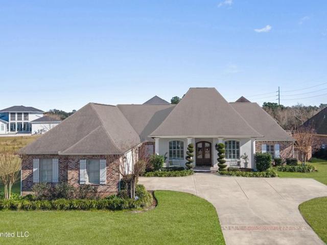 394 Fly Away Ct, Biloxi, MS 39531