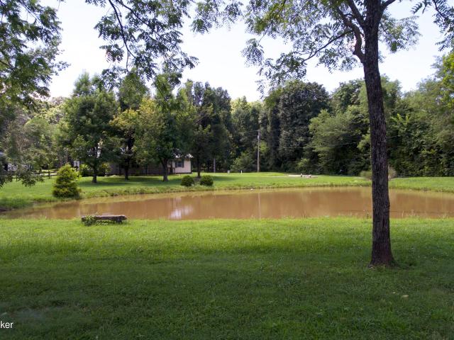 394 Kinder Ln