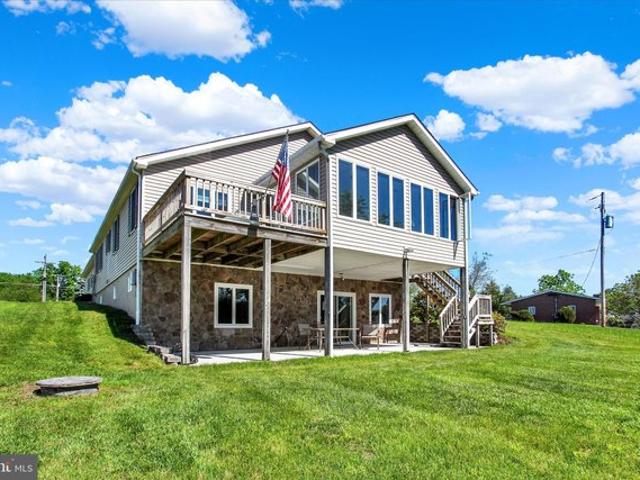394 Heritage Dr, Gettysburg, PA 17325