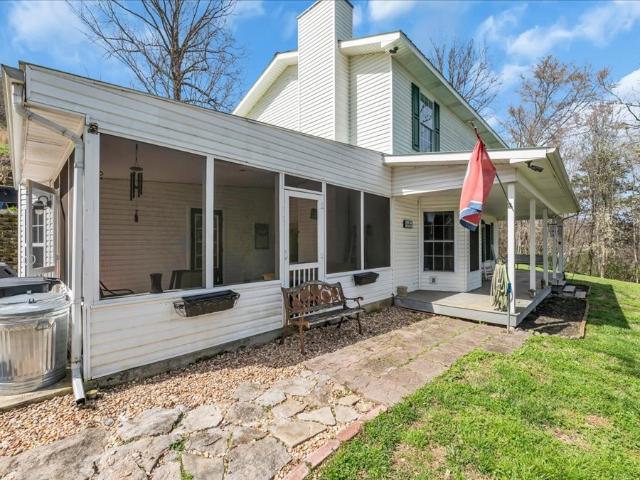 394 Lou Dr