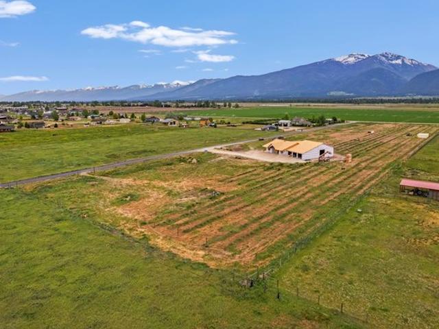394 Lonesome Pine Trl, Stevensville, MT 59870