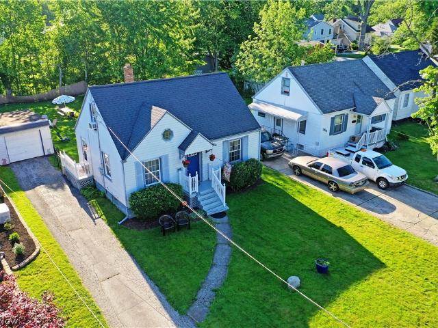 394 Meadowbrook Avenue SE