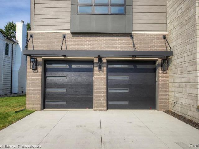 394 S Glenhurst Drive