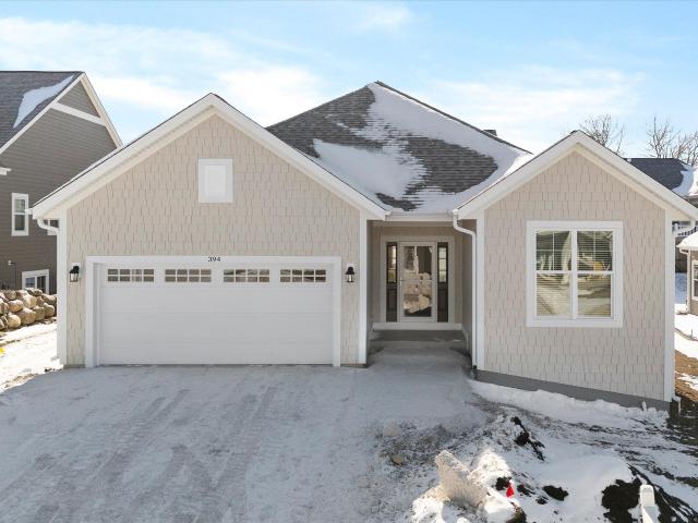 394 Sandy Cir, Pewaukee, WI 53072 | MLS #1933