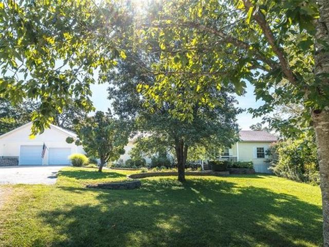 394 Sunset Echo Rd, Union, MO 63084