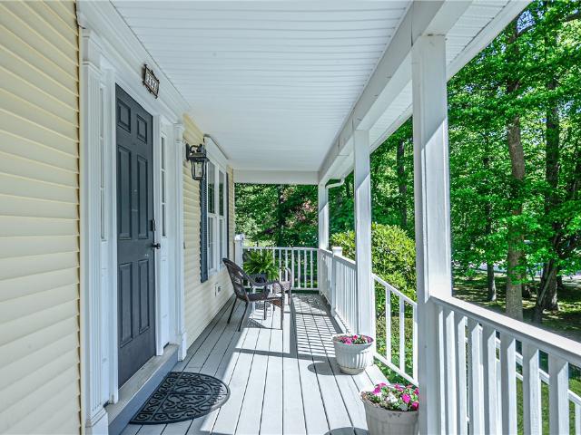 394 Westmoreland Lane