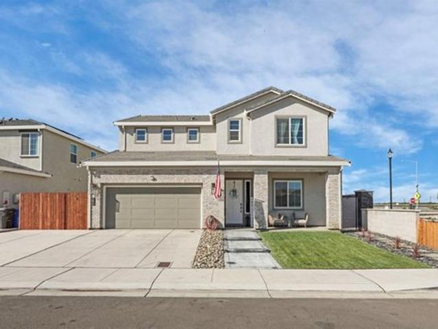 394 Vinal Dr, Manteca, CA 95337