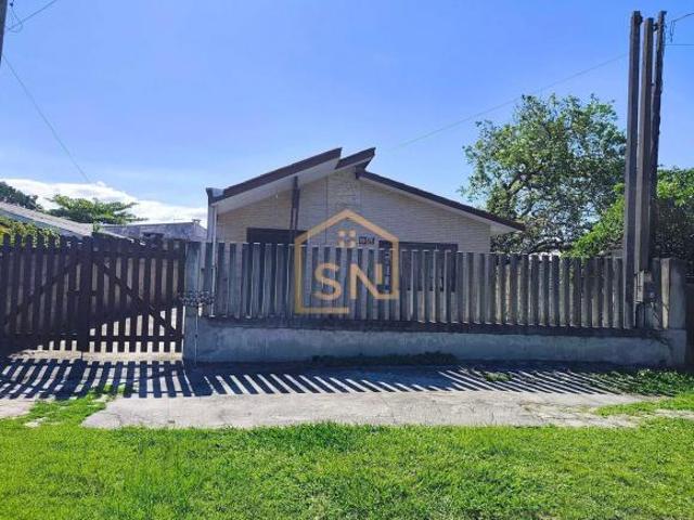 394C Casa à venda com amplo espaço de quintal no Balneário Santa Terezinha