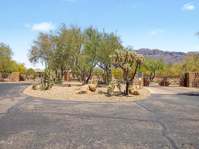 3954 s summit trail # 10