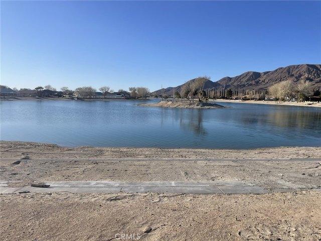 39557 Mountain View Rd, Yermo, CA 92398