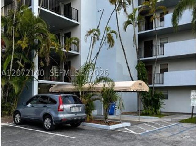 3955 N Nob Hill Rd Apt 403, Sunrise, FL 33351