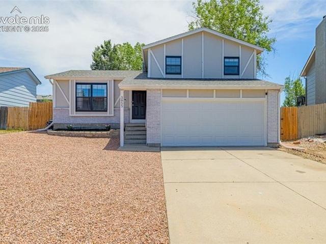 3955 Ayers Dr, Colorado Springs, CO 80920