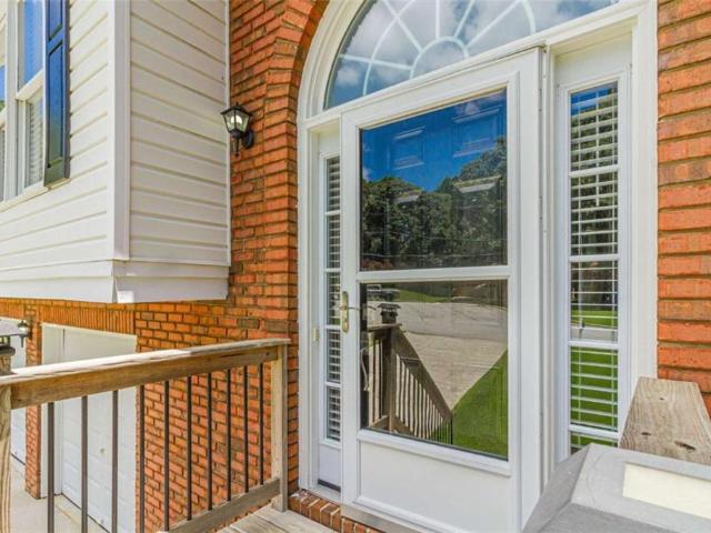 3955 Hamilton View Way