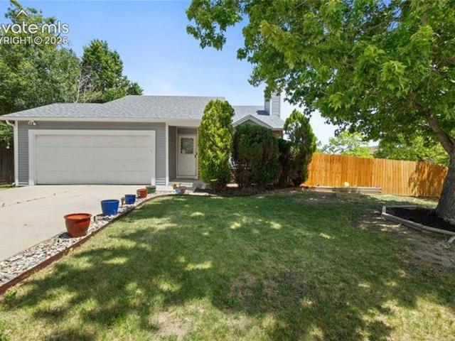 3955 Rosemere St, Colorado Springs, CO 80906