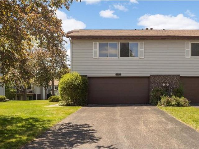 3956 Goodwin Ave N, Oakdale, MN 55128