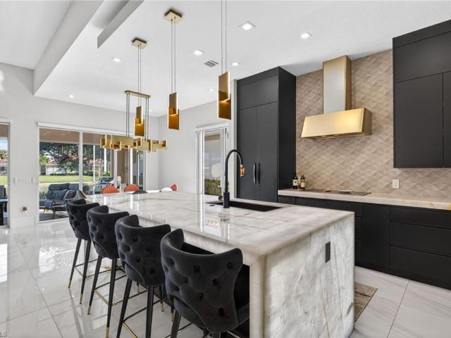 3956 Isla Ciudad Ct, Naples, FL 34109 | MLS #225082