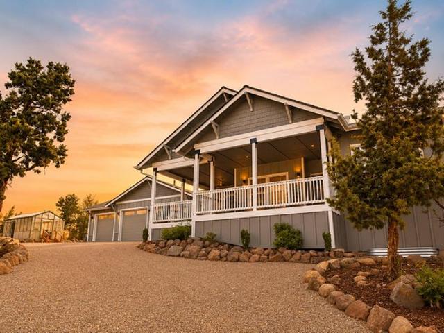 3957 NW 39th Dr, Redmond, OR 97756